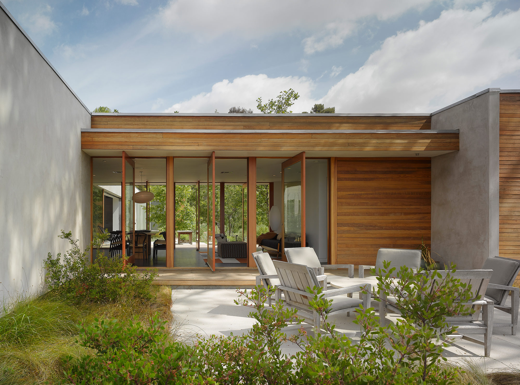 Hidden House | Bronstruction