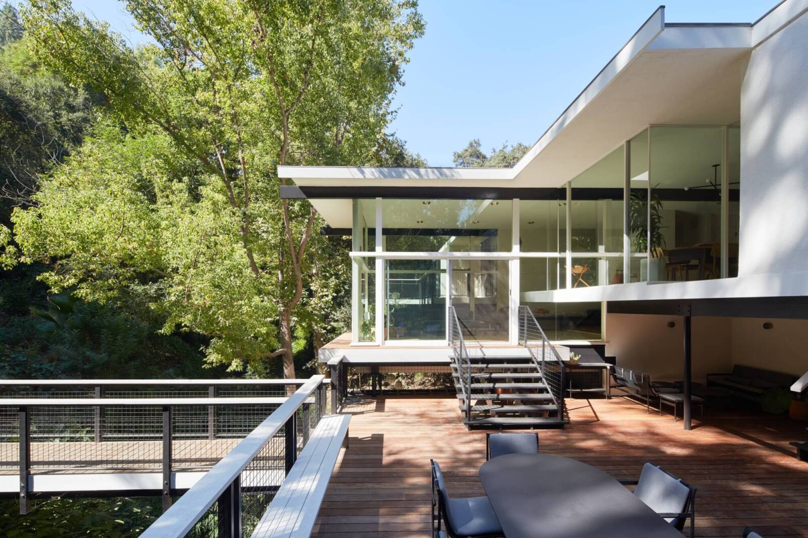 Puelicher House | Bronstruction